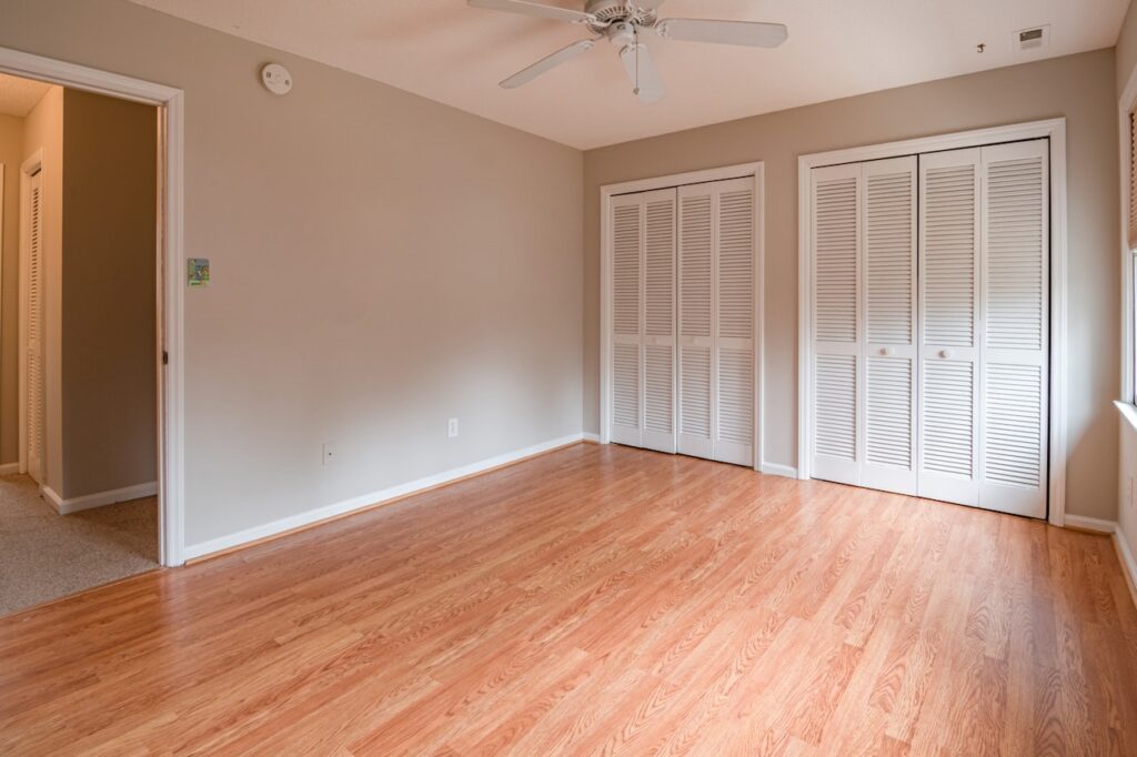 How to Fix Vinyl Plank Flooring Separating: A Step-by-Step Guide ...